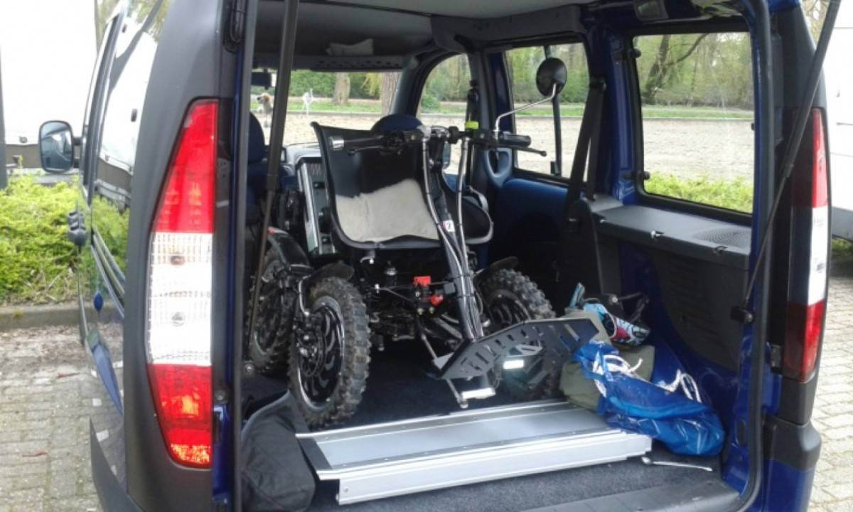 Een fantastisch vervoermiddel; de ZOOM - Stichting ALS op de weg